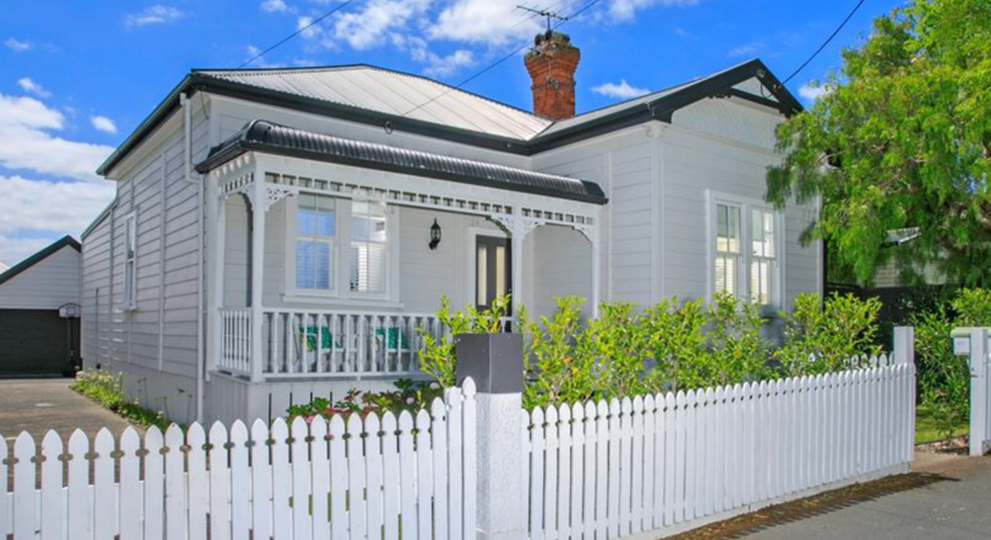 Free property data for 28 Abbotsford Terrace, Devonport, Auckland - homes.co.nz